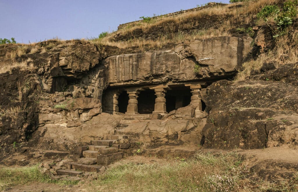 Who Built the Ellora Caves? Uncover the History of Ellora Caves